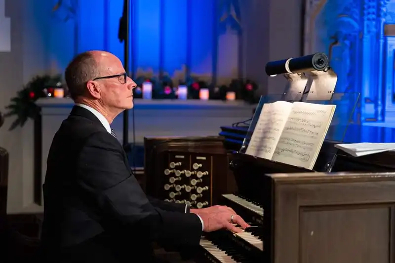 Memorial Organ Concerts - Canadian Memorial United Church